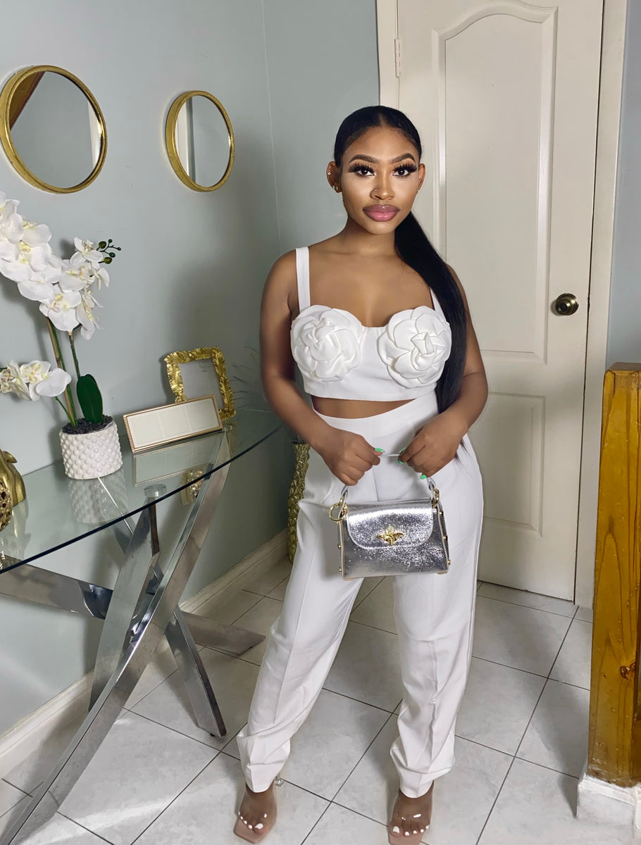 Casa Blanca – Lavish By Posh